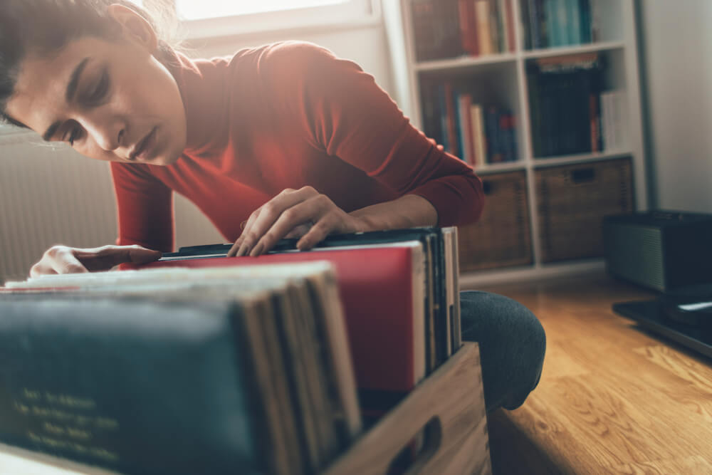 How to Pack Records for Moving - Flatrate Moving